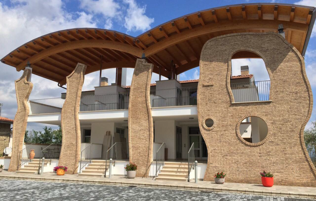 Tulla për Fasadë nga Italia - Portofino - Material Ndertimor